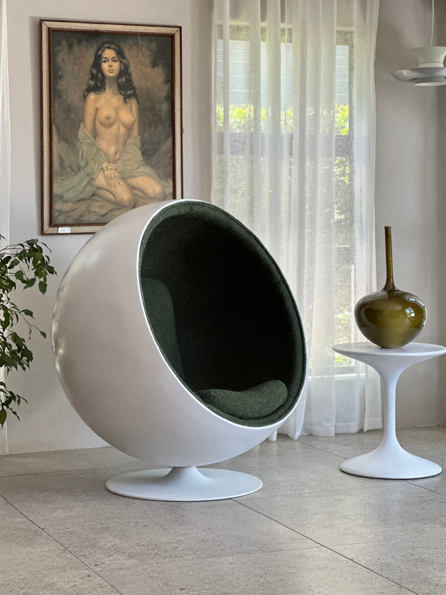 Vintage Swivel Ball Chair In The Manner Of Eero Aarnio – RE-TREND