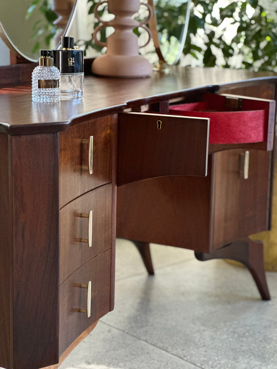 Frystark Dressing Table with Stool – RE-TREND
