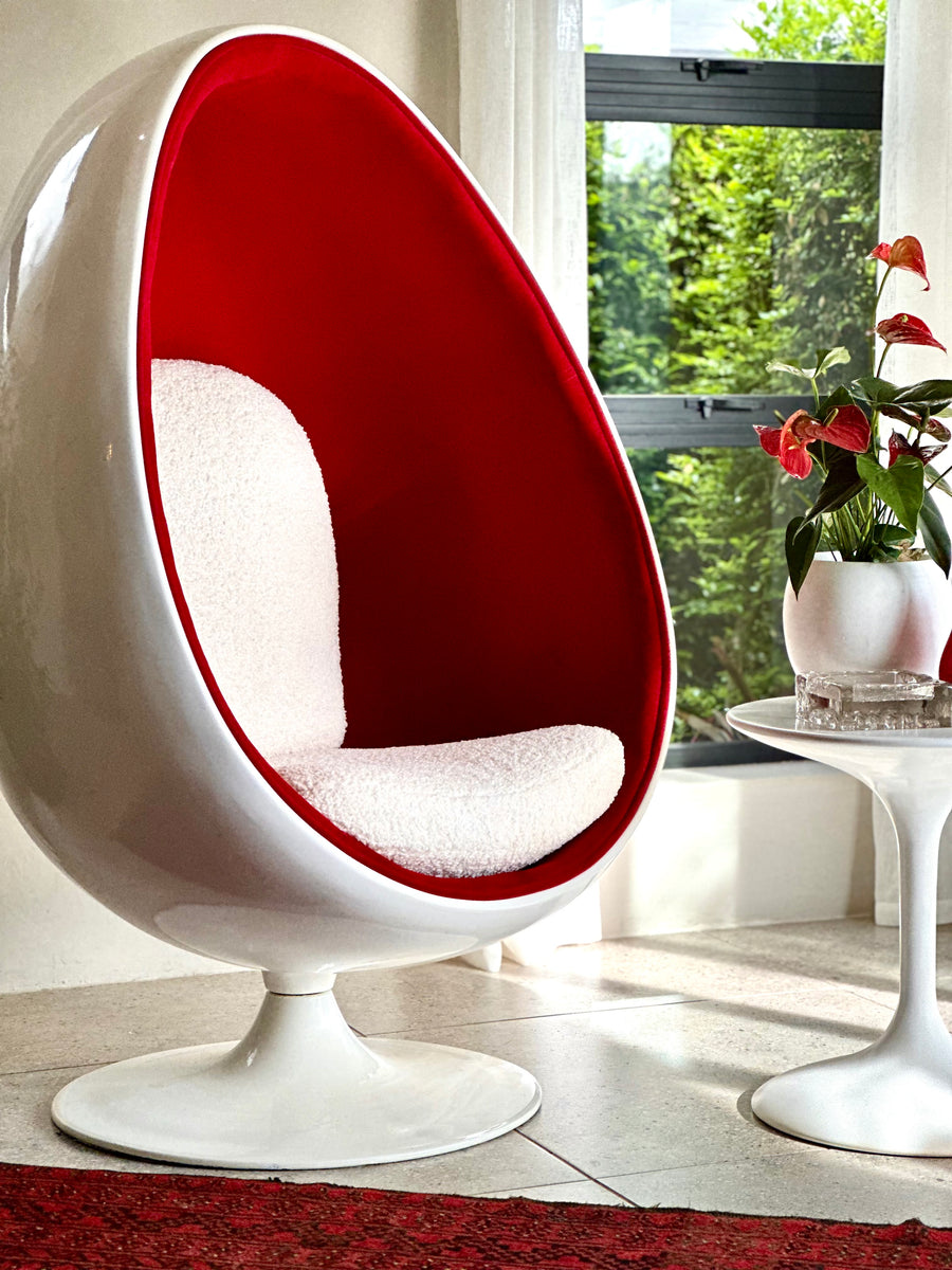 Retro Swivel Egg Chair – RE-TREND