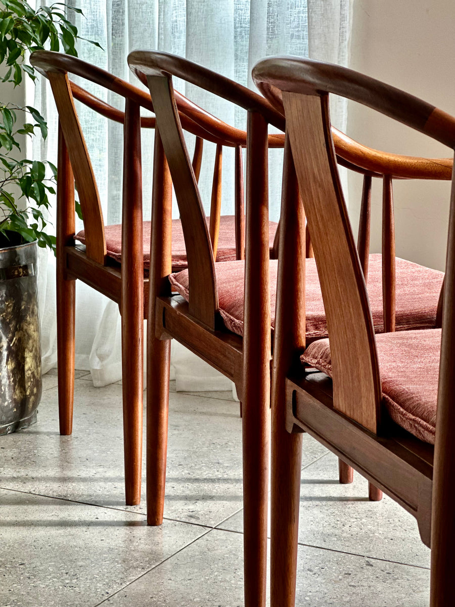 Set Of Six Vintage Hans J. Wegner Style "China" Chairs – RE-TREND