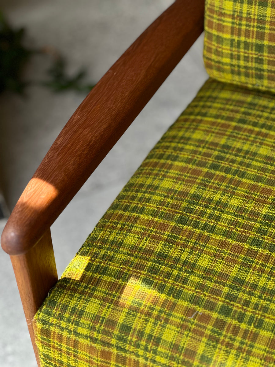 MCM Mahogany Armchair – RE-TREND