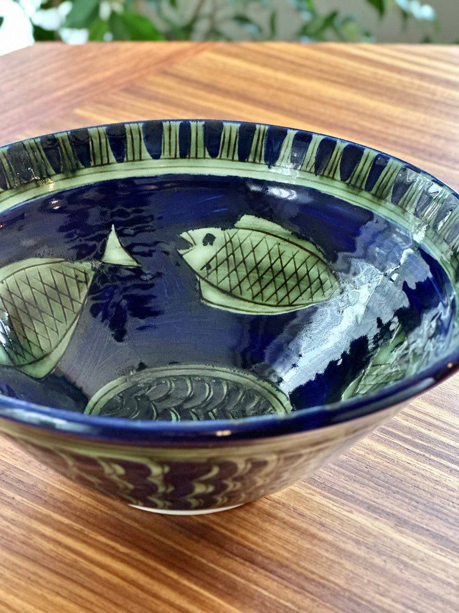Studio Pottery Bowl - Fish Design – RE-TREND