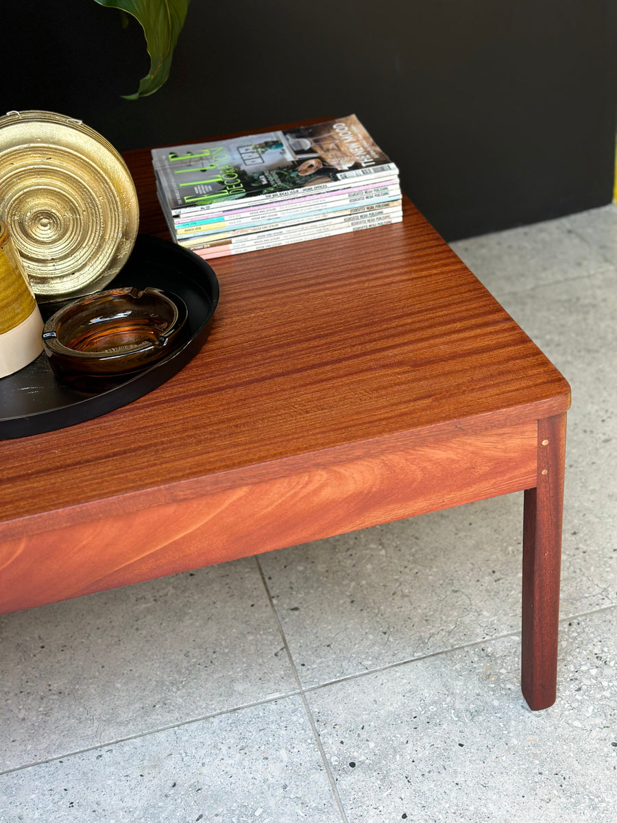 Mid-Century Square Coffee Table – RE-TREND