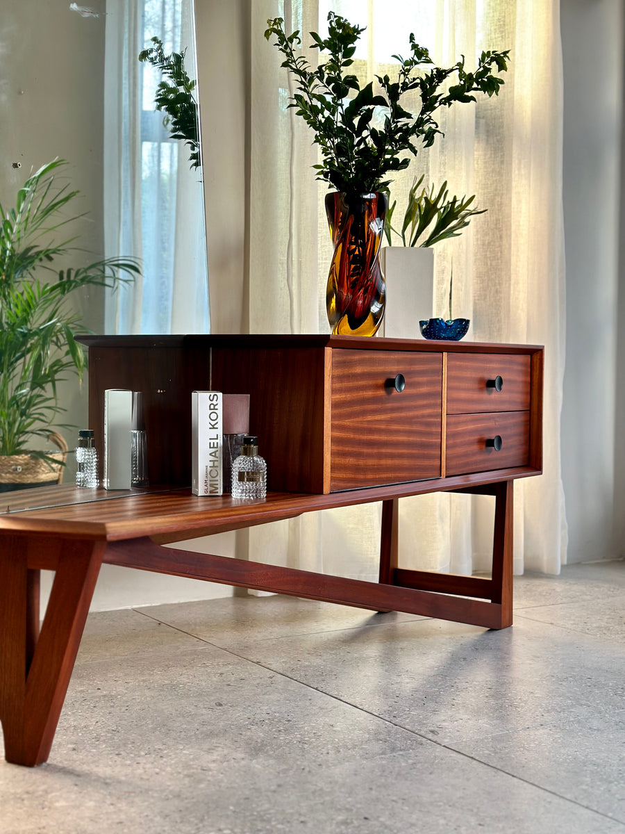 Vintage 60’s Angular Dresser & Stool – RE-TREND